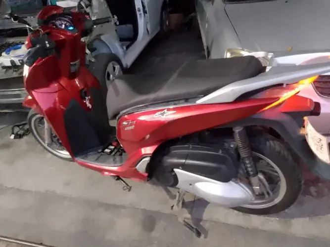 Motos Honda SH 300i no Brasil