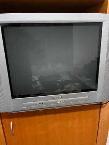 "tv de tubo" - TVs no Brasil