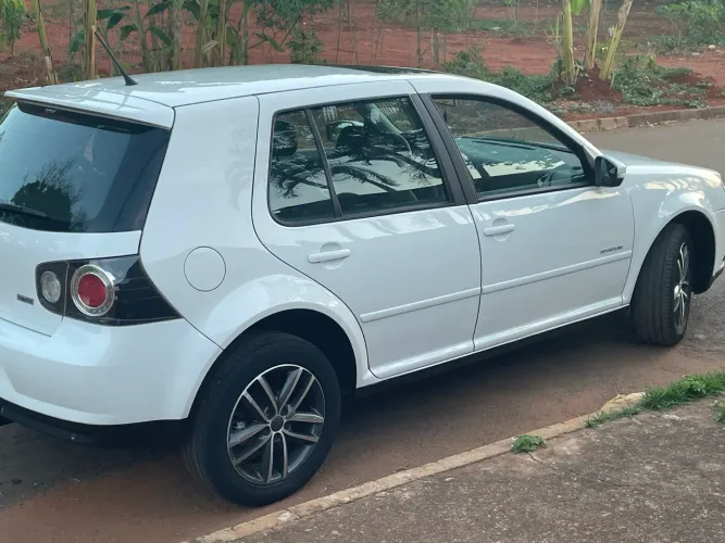 Volkswagen Golf Sportline 1.6 MI Total Flex 8V 4P Usados e Novos