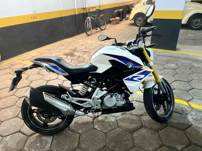 Motos BMW G 310 R no Brasil