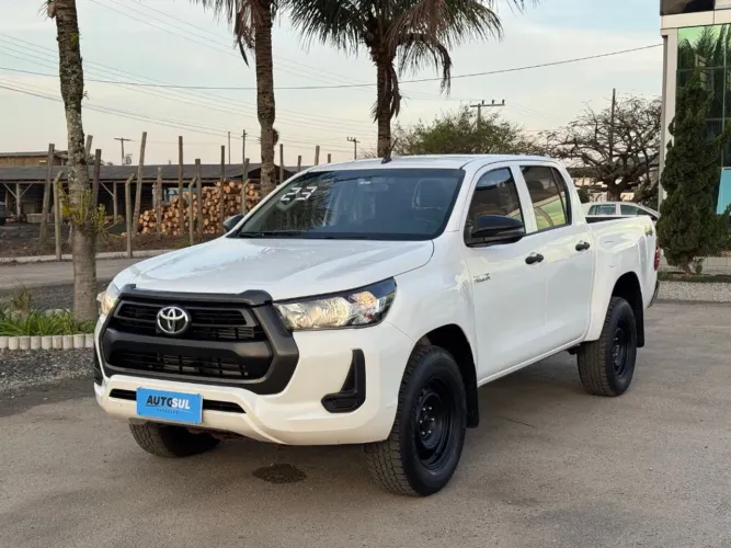 Toyota Hilux CD 4X4 2.8 Diesel Mec. Usados e Novos