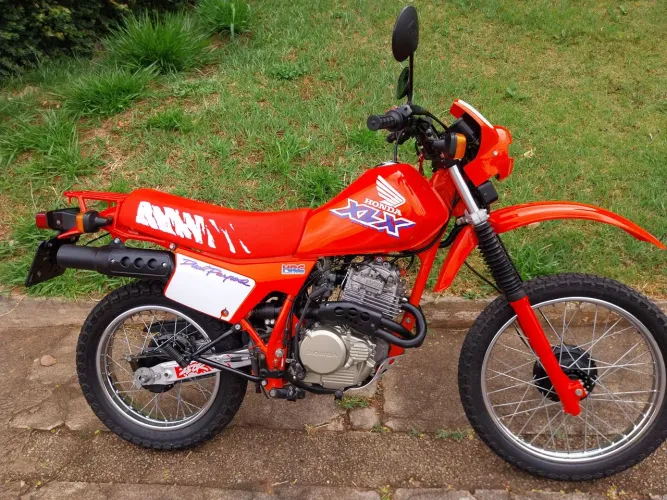 Motos Honda XLX no Brasil