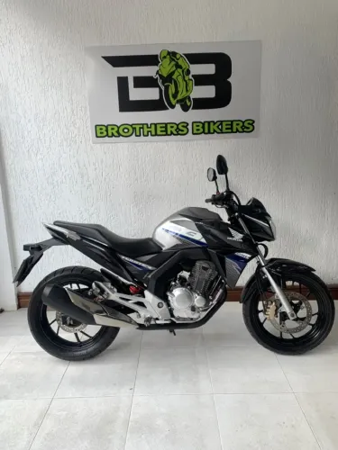 Motos Honda CB Twister/flexone 250cc no Brasil