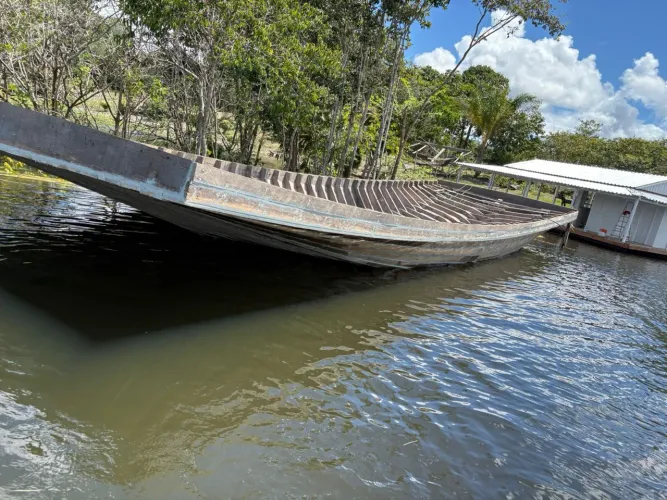 "balsa flutuante" no Brasil