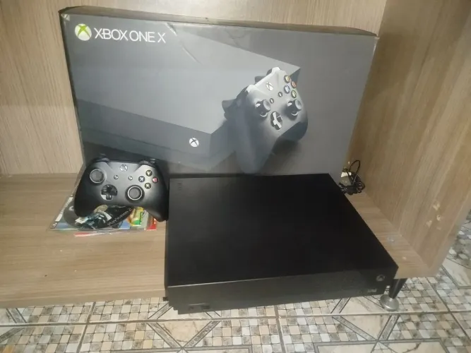 "xbox one x" - Consoles de Vídeo Game no Brasil