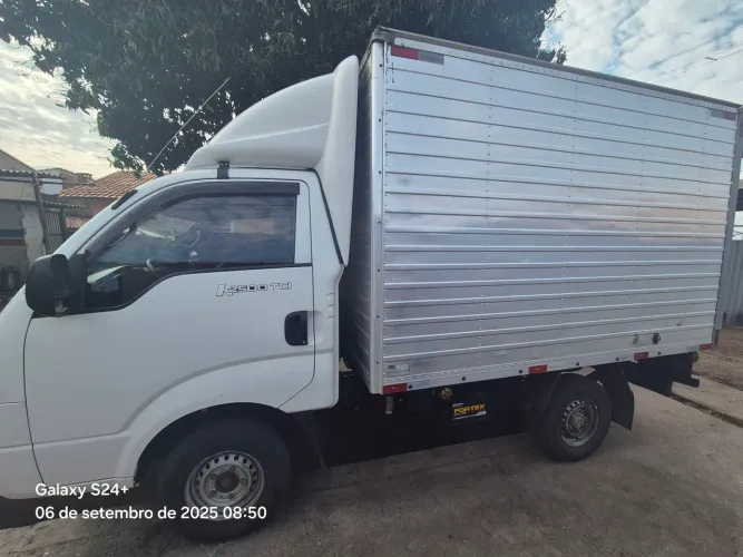 Kia Motors Bongo K-2500 2.5 4X2 TB Diesel Usados e Novos