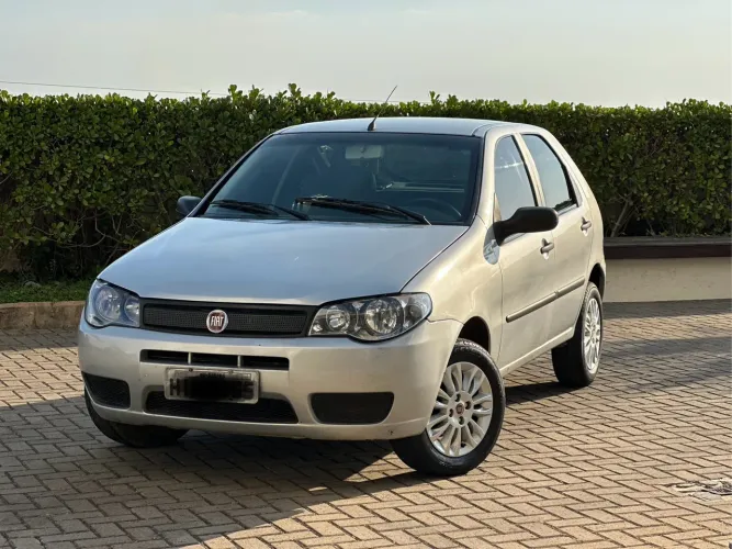 Fiat Palio Celebration 1.0 Fire Flex 8V 4P Usados e Novos