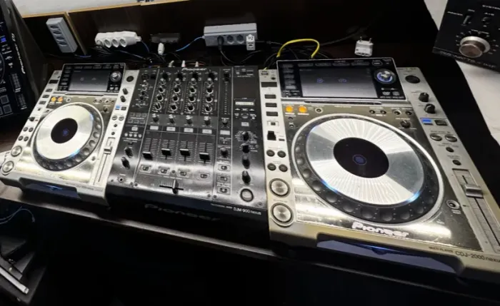 "cdj 2000" no Brasil