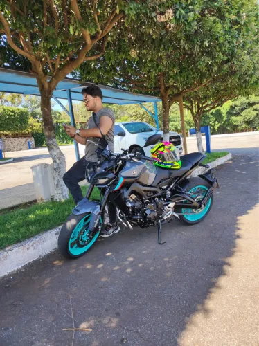 Motos Yamaha MT-09 no Brasil