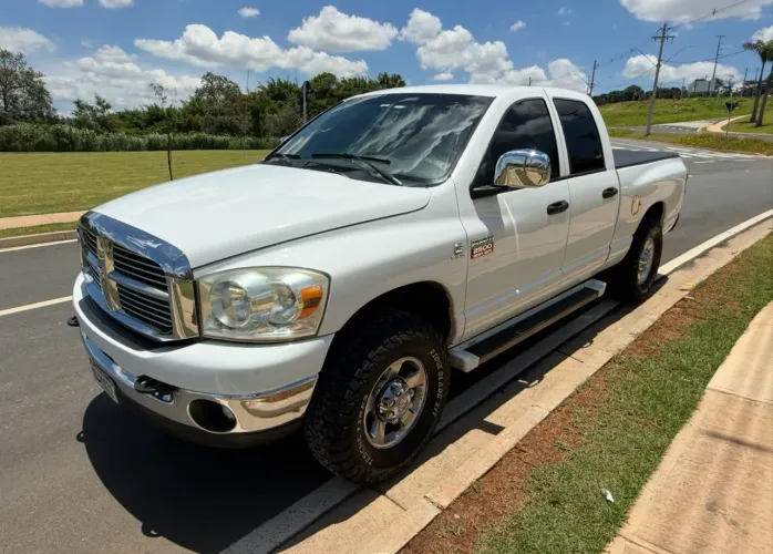 Dodge Ram 2500 Tropivan 5.9 SLT TDI 4X4 Dies. Usados e Novos