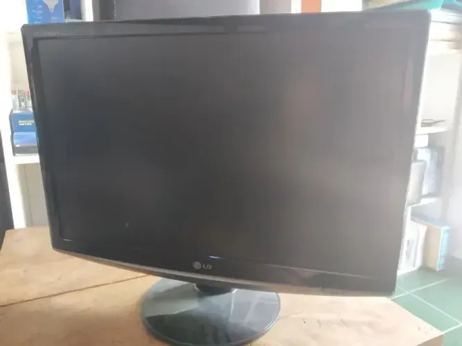 "lg flatron 22" no Brasil