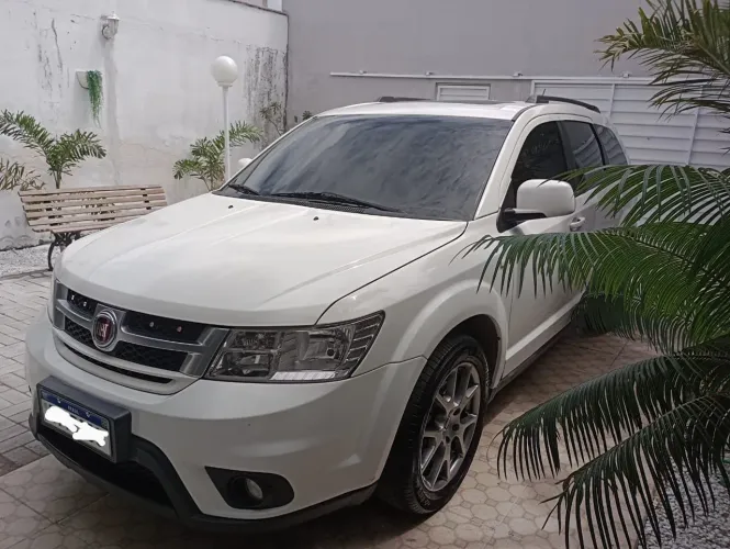 "carros com 6 lugares" - Carros Usados e Novos à venda