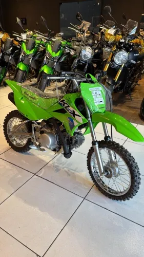 Motos Kawasaki KLX no Brasil