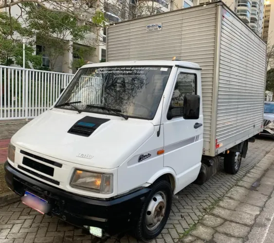 "caminhao vuc" - Caminhões no Brasil