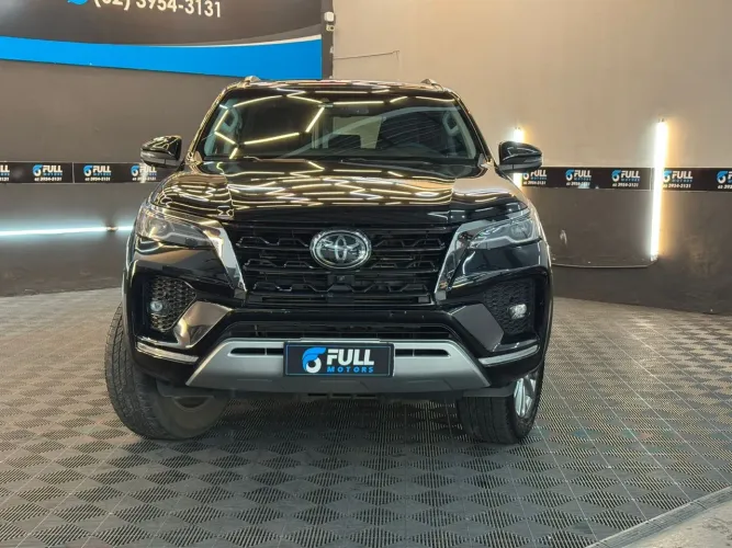 Toyota Hilux SW4 SRX 4X4 2.8 TDI 16V Dies. Aut. Usados e Novos