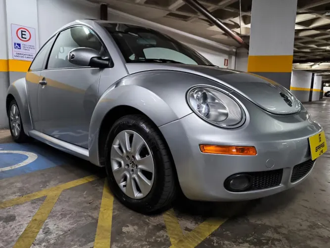 "vw new beetle" no Brasil