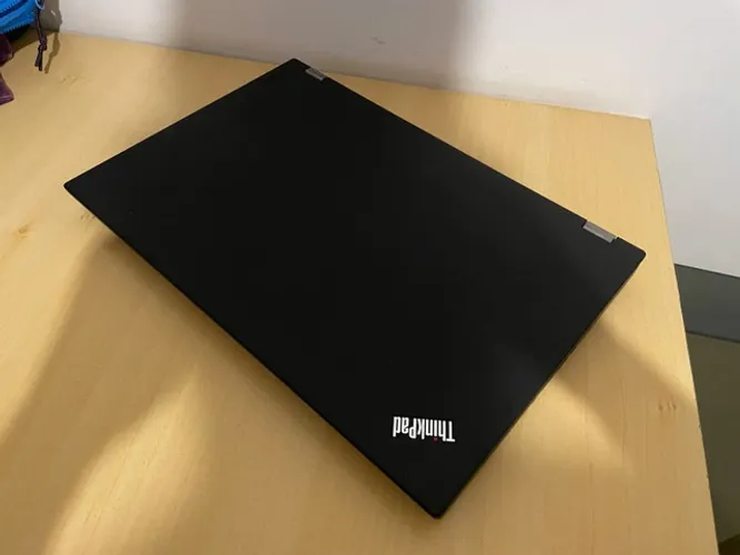 15 polegadas no Brasil