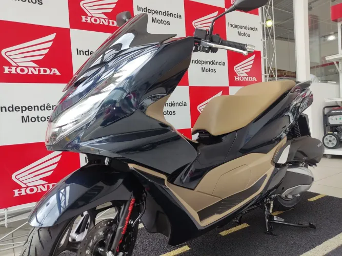 Motos Honda PCX 2025 no Brasil