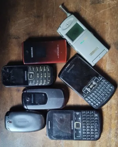 "celulares antigos da samsung" no Brasil