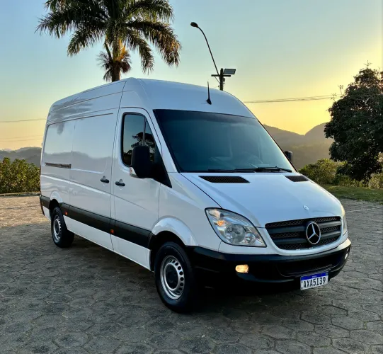 Mercedes-Benz Sprinter 415 Furgão Lon.t.alto 2.2 Dies Usados e Novos