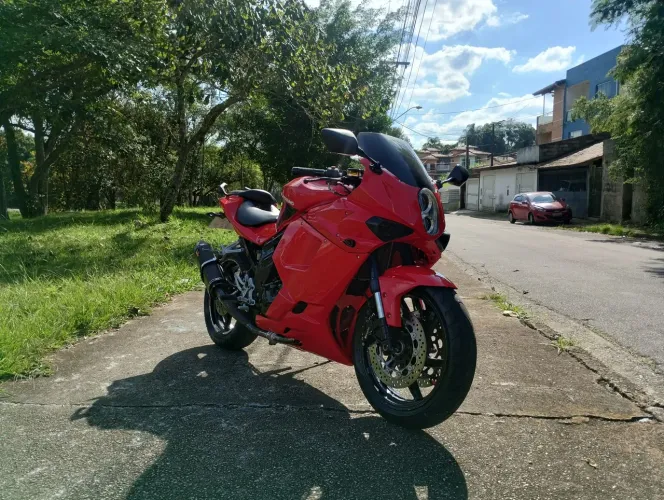 Motos Kasinski Comet no Brasil