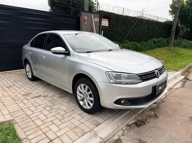 Volkswagen Jetta 2012 Usados e Novos