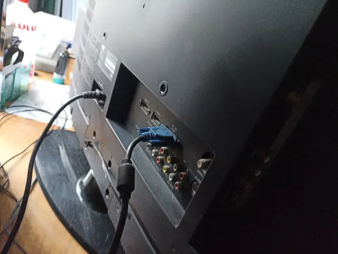 "tv lcd 32 polegadas" - TVs no Brasil