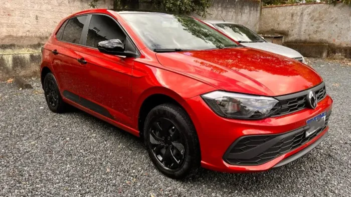 Volkswagen Polo Track First Edition 1.0 Flex 12V 5P Usados e Novos