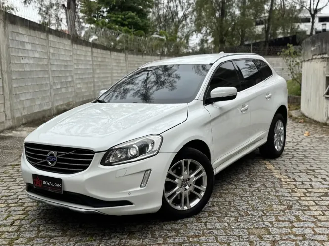 Volvo XC-60 XC 60 T-5 Dynamic 2.0 FWD Turbo Gasolina 4P AUT Usados e Novos