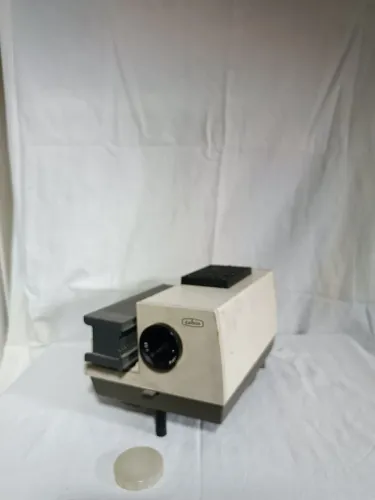 "projetor de slides antigo" no Brasil