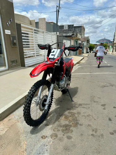 Motos Honda CRF 230 F no Brasil