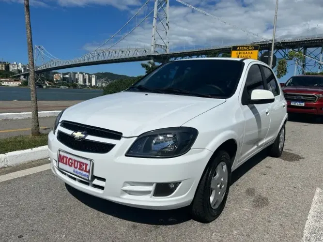 Chevrolet Celta Spirit/ LT 1.0 MPFI 8V Flexp. 5P Usados e Novos
