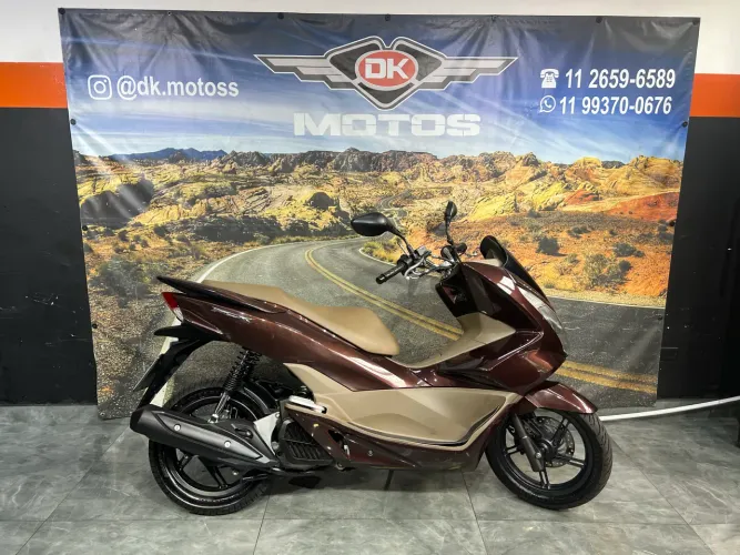 Motos Honda PCX 2017 no Brasil