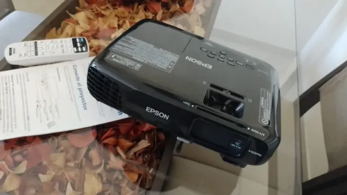 "projetor data show epson" - Projetores e Telas de Projeção no Brasil