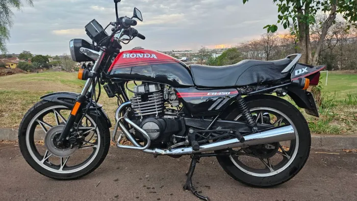 Motos Honda CB 450 DX no Brasil