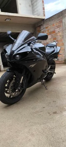 Motos Yamaha YZF R-1 1000 no Brasil