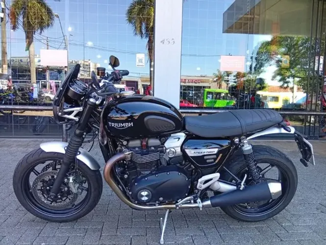 Motos Triumph Speed Twin 1200cc no Brasil