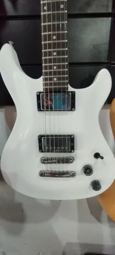 "guitarra cort" - Instrumentos musicais no Brasil