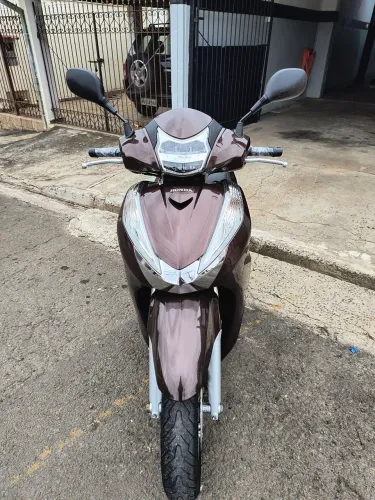 Motos Honda SH 300i no Brasil