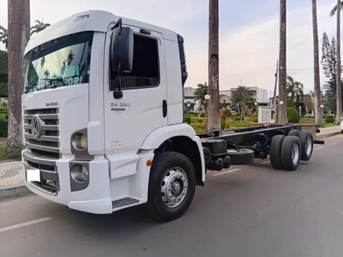 "caminhao wv 24250" - Caminhões no Brasil