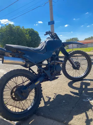 Motos Yamaha XT 225 no Brasil