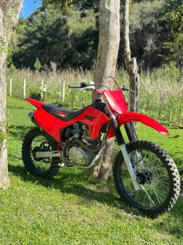 Motos Honda CRF 230 F no Brasil