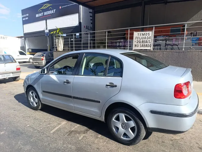 Volkswagen Polo Sedan I Motion 1.6 Total Flex 4P Usados e Novos