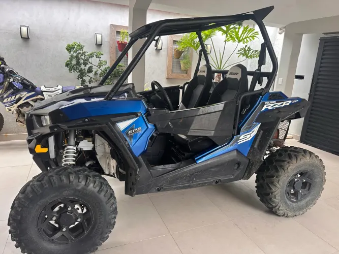 Motos Polaris RZR no Brasil