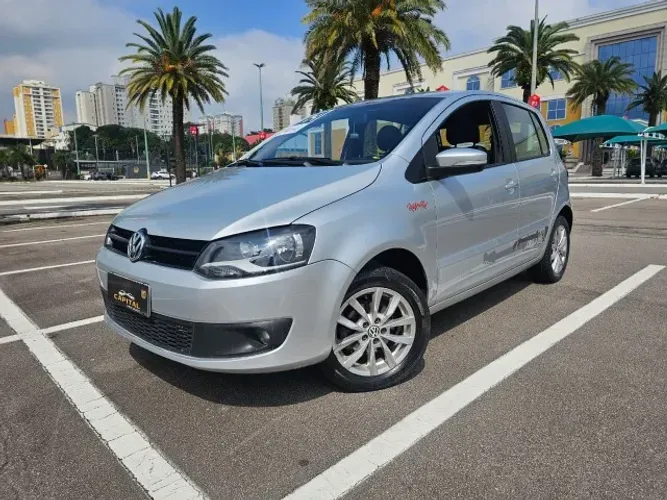 Volkswagen Fox Rock IN RIO 1.6 MI Total Flex 8V 5P Usados e Novos