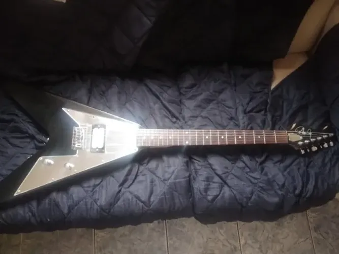 "jackson flying v" no Brasil