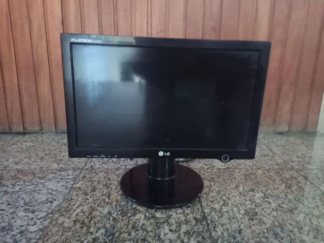 "lg flatron 22" no Brasil