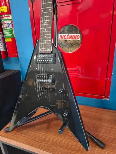 "flying v strinberg" - Instrumentos musicais no Brasil