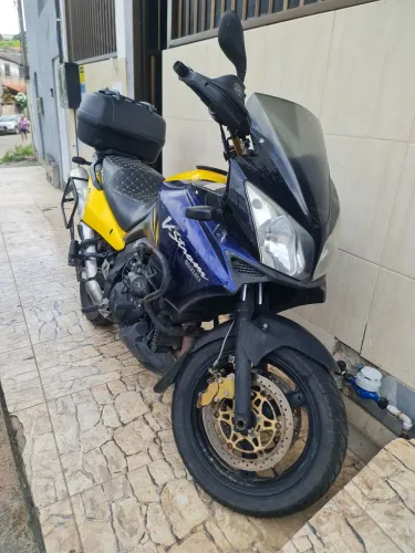 Motos Suzuki DL 1000 V-strom no Brasil