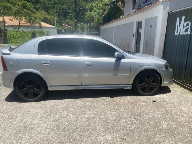 Chevrolet Astra GSI 2.0 16V 136cv Hatchback 5P Usados e Novos